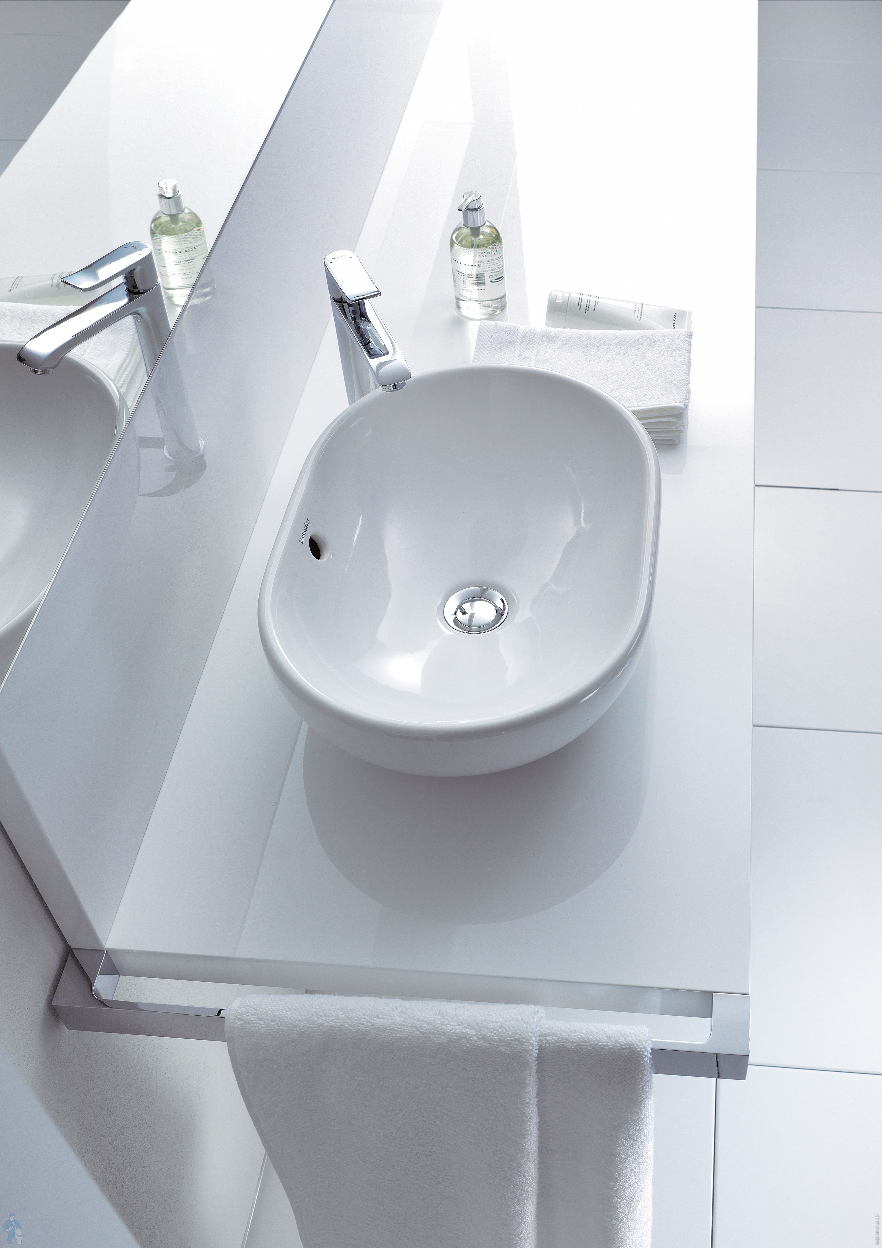Раковина DURAVIT FOSTER 033550 495х350х165 без площадки под смеситель ...
